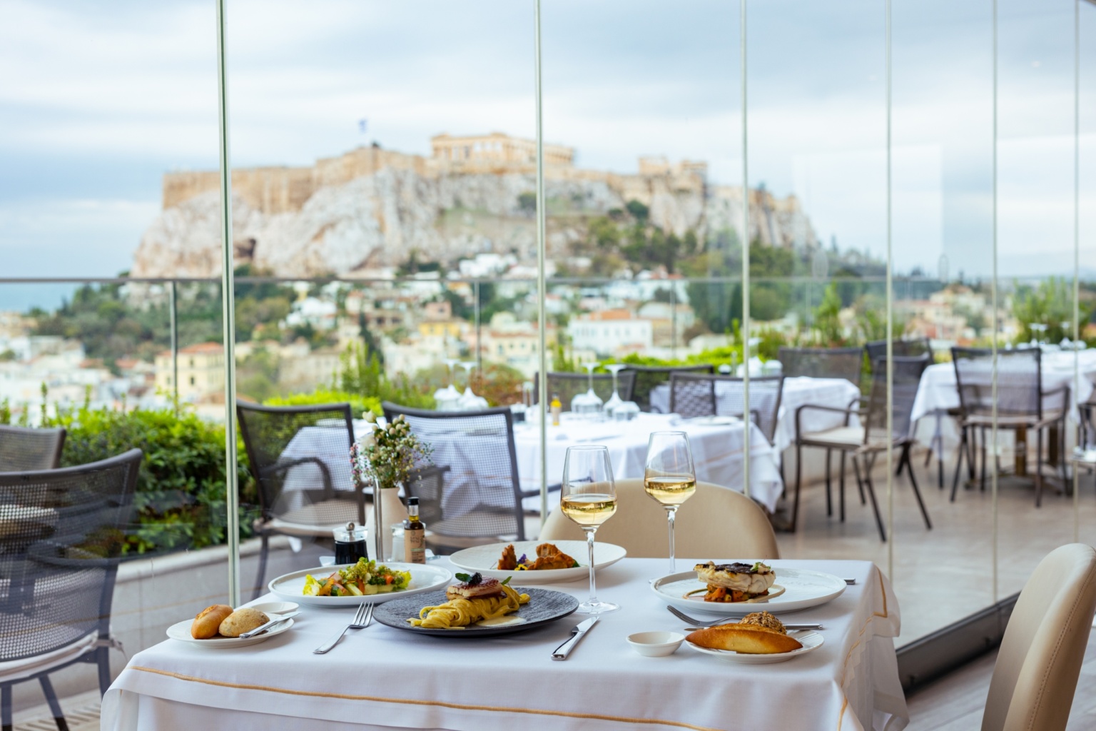 Roof Garden restaurant with Acropolis view || Electra Metropolis