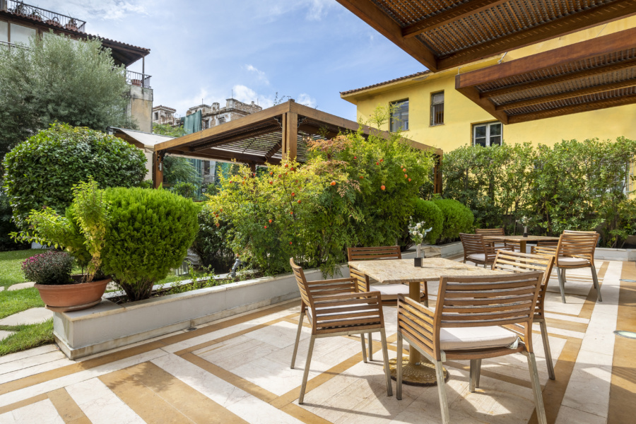 Premium Garden View Room in Plaka | Electra Palace Athens